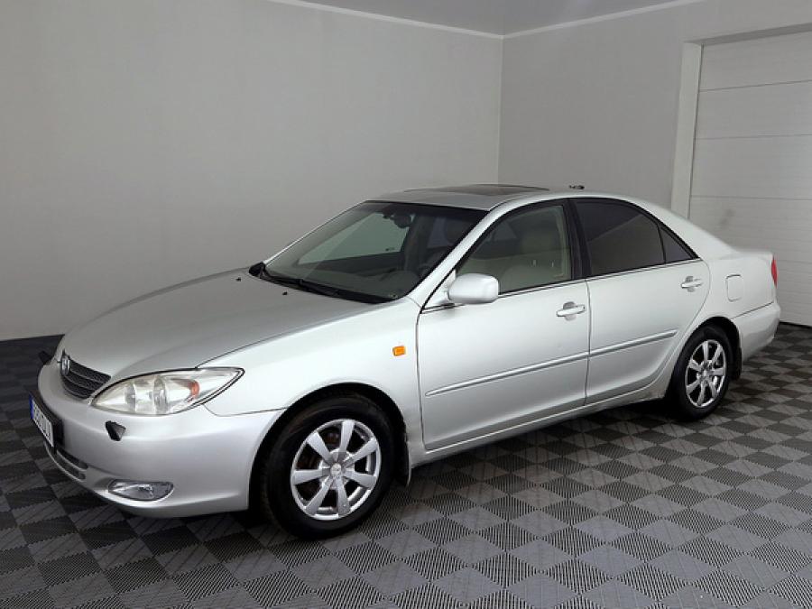 Grey Toyota Camry 2003 in Tallinn, with an engine capacity of 2.40 L and mileage of 265 thousand km for 1299 €, photo 3 on AUTOMOTO.COM.LV