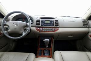 Grey Toyota Camry 2003 in Tallinn, with an engine capacity of 2.40 L and mileage of 265 thousand km for 1299 €, photo 6 on AUTOMOTO.COM.LV