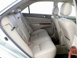Grey Toyota Camry 2003 in Tallinn, with an engine capacity of 2.40 L and mileage of 265 thousand km for 1299 €, photo 8 on AUTOMOTO.COM.LV