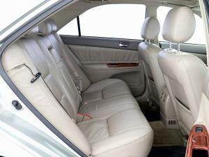 Grey Toyota Camry 2003 in Tallinn, with an engine capacity of 2.40 L and mileage of 265 thousand km for 1299 €, photo 15 on AUTOMOTO.COM.LV