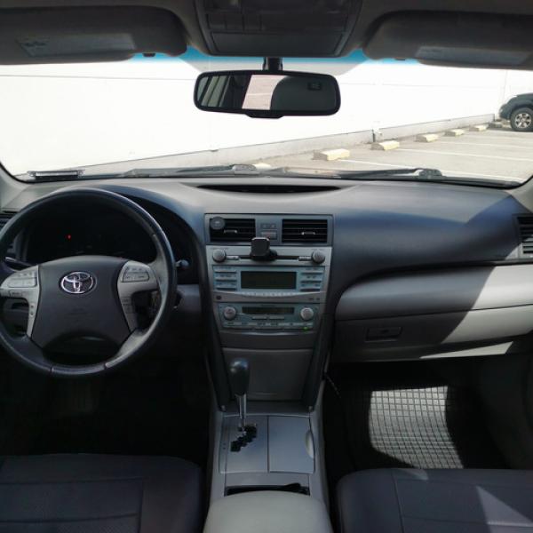 Grey Toyota Camry 2007 in Tallinn, with an engine capacity of 2.40 L and mileage of 196 thousand km for 6000 €, photo 3 on AUTOMOTO.COM.LV