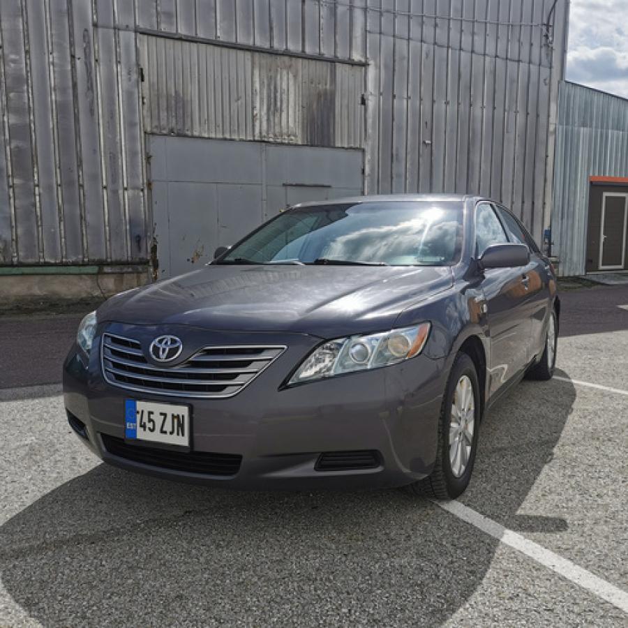 Grey Toyota Camry 2007 in Tallinn, with an engine capacity of 2.40 L and mileage of 196 thousand km for 6000 €, photo 8 on AUTOMOTO.COM.LV