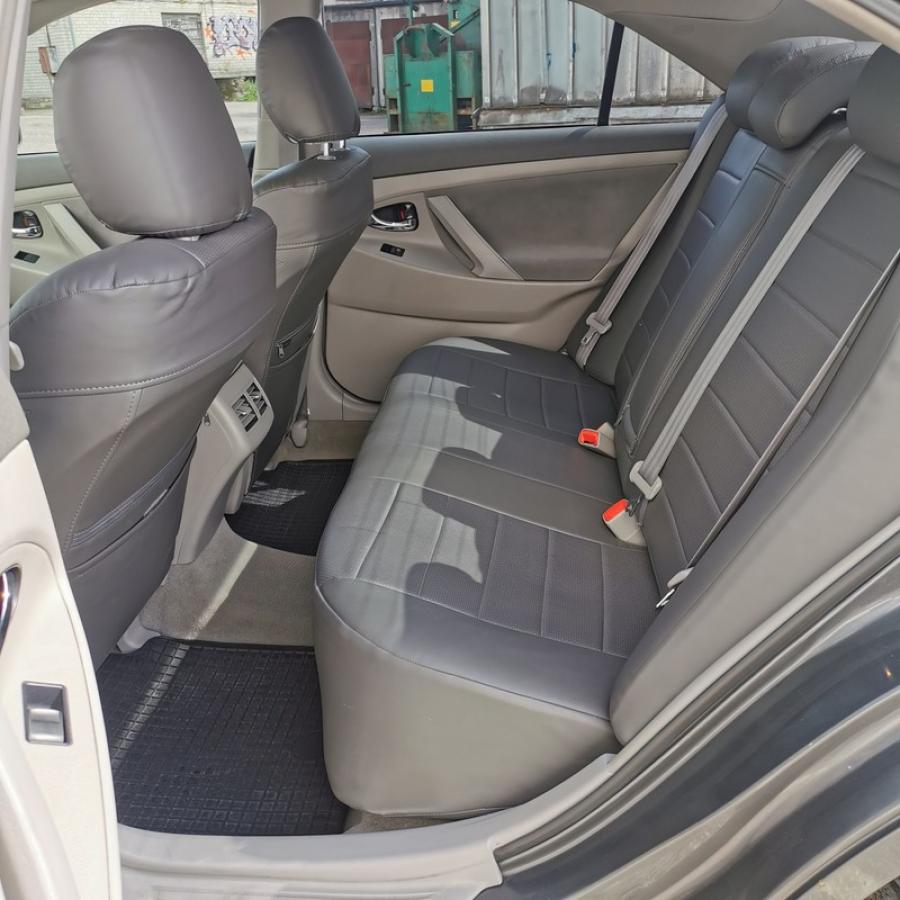 Grey Toyota Camry 2007 in Tallinn, with an engine capacity of 2.40 L and mileage of 196 thousand km for 6000 €, photo 9 on AUTOMOTO.COM.LV