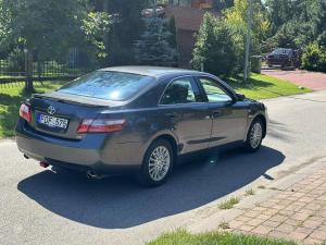 Pelēks Toyota Camry 2010 Viļņa, ar dzinēja tilpumu 3.50 L un nobraukumu 346 tūkst. km par 4900 €, foto 3 vietnē AUTOMOTO.COM.LV