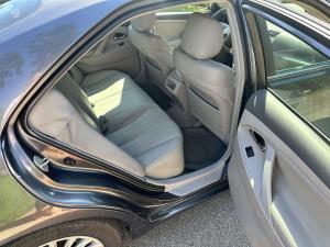 Pelēks Toyota Camry 2010 Viļņa, ar dzinēja tilpumu 3.50 L un nobraukumu 346 tūkst. km par 4900 €, foto 7 vietnē AUTOMOTO.COM.LV