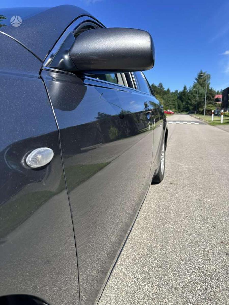 Pelēks Toyota Camry 2010 Viļņa, ar dzinēja tilpumu 3.50 L un nobraukumu 346 tūkst. km par 4900 €, foto 16 vietnē AUTOMOTO.COM.LV
