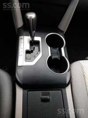 Pelēks Toyota Camry 2014 Rīga, ar dzinēja tilpumu 2.50 L un nobraukumu 128 tūkst. km par 8200 €, foto 11 vietnē AUTOMOTO.COM.LV
