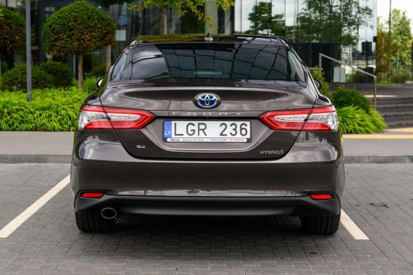Pelēks Toyota Camry 2019 Viļņa, ar dzinēja tilpumu 2.49 L un nobraukumu 134 tūkst. km par 21500 €, foto 6 vietnē AUTOMOTO.COM.LV