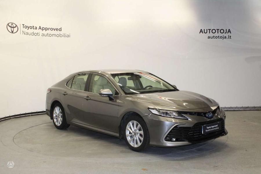 Grey Toyota Camry 2022 in Kaunas, with an engine capacity of 2.49 L and mileage of 146 thousand km for 22500 €, photo 18 on AUTOMOTO.COM.LV