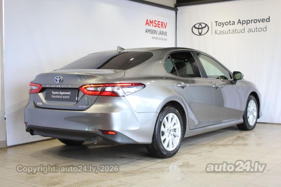 Pelēks Toyota Camry 2022 Tallina, ar dzinēja tilpumu 2.50 L un nobraukumu 110 tūkst. km par 25990 €, foto 3 vietnē AUTOMOTO.COM.LV