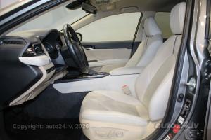 Pelēks Toyota Camry 2022 Tallina, ar dzinēja tilpumu 2.50 L un nobraukumu 110 tūkst. km par 25990 €, foto 12 vietnē AUTOMOTO.COM.LV