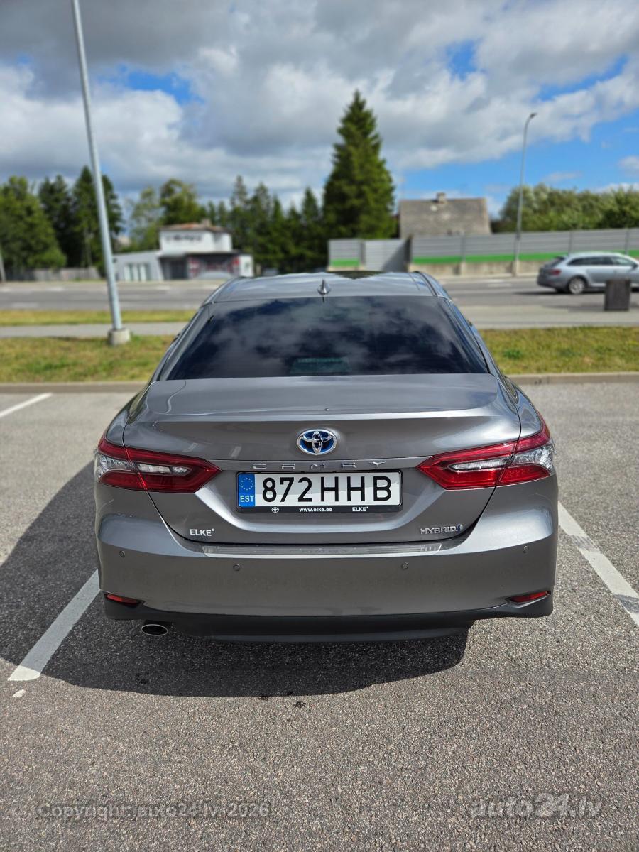 Pelēks Toyota Camry 2022 Tallina, ar dzinēja tilpumu 2.50 L un nobraukumu 33 tūkst. km par 33500 €, foto 9 vietnē AUTOMOTO.COM.LV