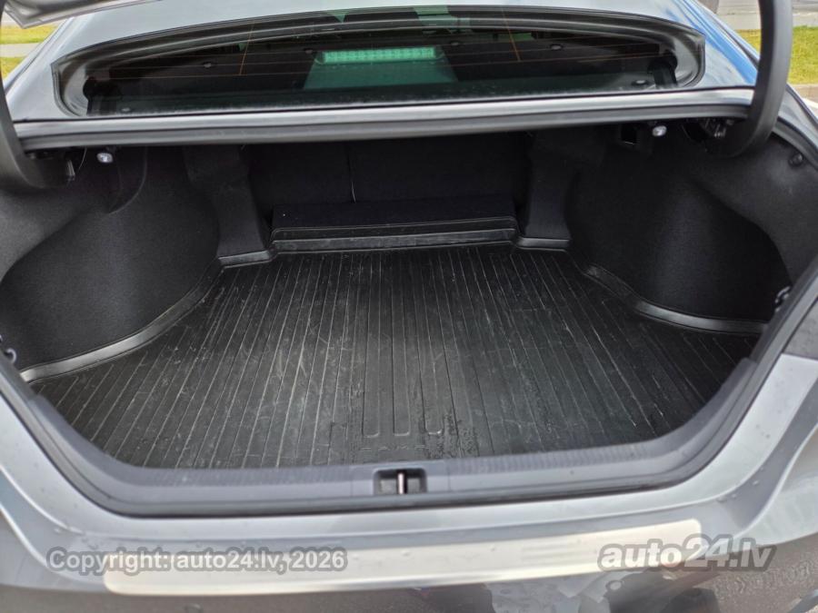 Pelēks Toyota Camry 2022 Tallina, ar dzinēja tilpumu 2.50 L un nobraukumu 33 tūkst. km par 33500 €, foto 14 vietnē AUTOMOTO.COM.LV