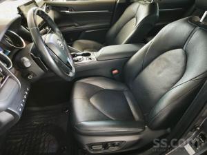 Grey Toyota Camry 2023 in Riga, with an engine capacity of 2.50 L and mileage of 62 thousand km for 34900 €, photo 12 on AUTOMOTO.COM.LV