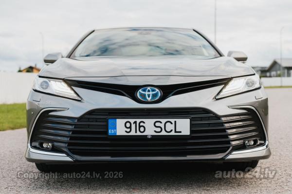 Pelēks Toyota Camry 2023 Tallina, ar dzinēja tilpumu 2.50 L un nobraukumu 43 tūkst. km par 34900 €, foto 6 vietnē AUTOMOTO.COM.LV