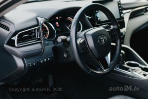 Grey Toyota Camry 2023 in Tallinn, with an engine capacity of 2.50 L and mileage of 43 thousand km for 34900 €, photo 12 on AUTOMOTO.COM.LV