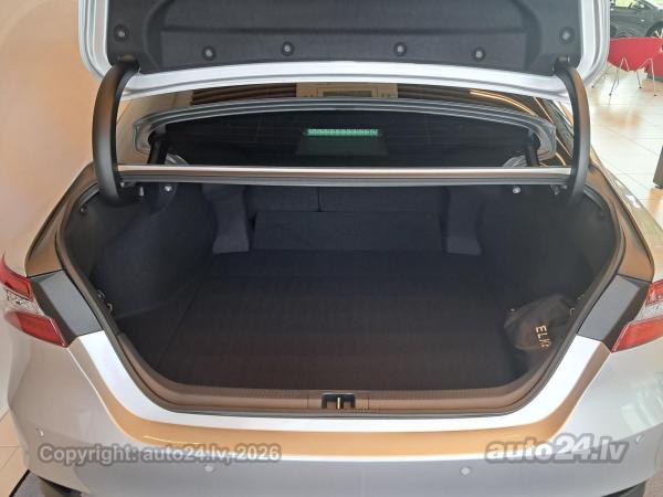 Toyota Camry 2023 Narva vietnē Pelēks Toyota Camry 2023 Narva, ar dzinēja tilpumu 2.49 L un nobraukumu 55 tūkst. km par 32490 €, foto 8 vietnē AUTOMOTO.COM.LV