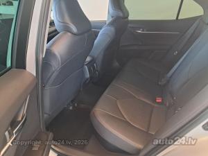 Pelēks Toyota Camry 2023 Narva, ar dzinēja tilpumu 2.49 L un nobraukumu 55 tūkst. km par 32490 €, foto 10 vietnē AUTOMOTO.COM.LV