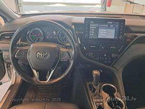 Pelēks Toyota Camry 2023 Narva, ar dzinēja tilpumu 2.49 L un nobraukumu 55 tūkst. km par 32490 €, foto 13 vietnē AUTOMOTO.COM.LV