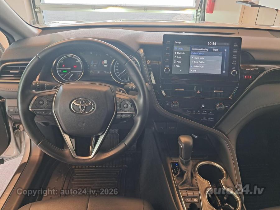 Pelēks Toyota Camry 2023 Narva, ar dzinēja tilpumu 2.49 L un nobraukumu 55 tūkst. km par 32490 €, foto 13 vietnē AUTOMOTO.COM.LV
