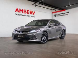 Серый Тойота Камри 2023 в Таллин, объемом двигателя 2.50 л и пробегом 62 тыс. км за 32490 €, фото  на AUTOMOTO.COM.LV