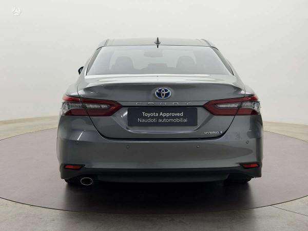 Grey Toyota Camry 2024 in Panevezys, with an engine capacity of 2.49 L and mileage of 60 thousand km for 29990 €, photo 5 on AUTOMOTO.COM.LV