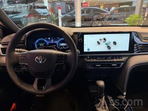Pelēks Toyota Camry 2026 Rīga, ar dzinēja tilpumu 2.50 L un nobraukumu 0 tūkst. km par 41700 €, foto 11 vietnē AUTOMOTO.COM.LV