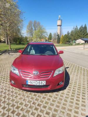 Sarkans Toyota Camry 2010 Švenčionys, ar dzinēja tilpumu 3.50 L un nobraukumu 225 tūkst. km par 5750 €, foto  vietnē AUTOMOTO.COM.LV