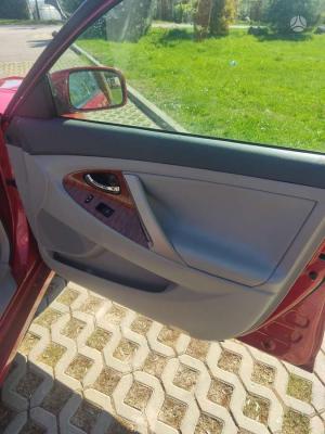 Sarkans Toyota Camry 2010 Švenčionys, ar dzinēja tilpumu 3.50 L un nobraukumu 225 tūkst. km par 5750 €, foto 10 vietnē AUTOMOTO.COM.LV