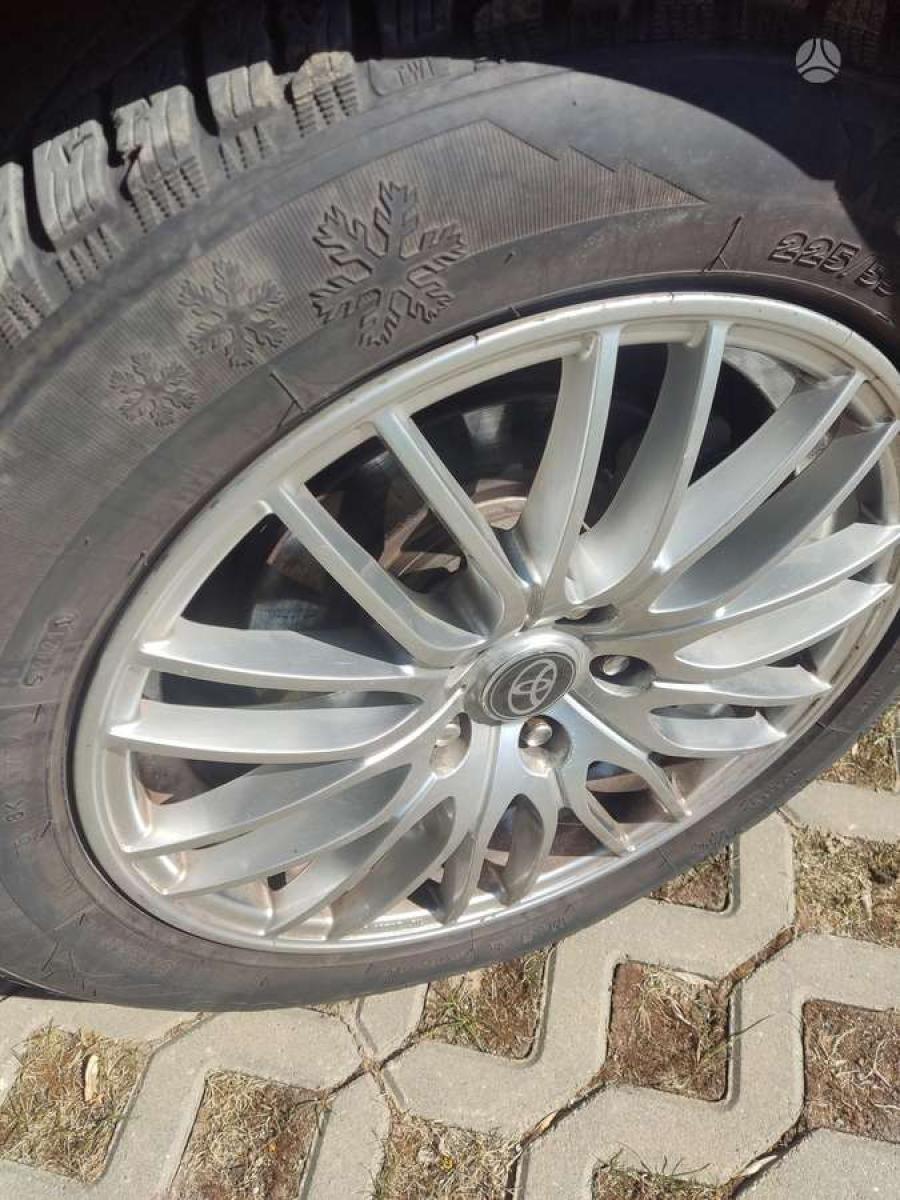 Sarkans Toyota Camry 2010 Švenčionys, ar dzinēja tilpumu 3.50 L un nobraukumu 225 tūkst. km par 5750 €, foto 13 vietnē AUTOMOTO.COM.LV