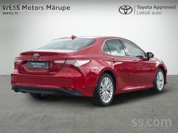 Sarkans Toyota Camry 2020 Rīga, ar dzinēja tilpumu 2.50 L un nobraukumu 170 tūkst. km par 22590 €, foto 2 vietnē AUTOMOTO.COM.LV