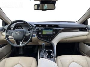 Sarkans Toyota Camry 2020 Rīga, ar dzinēja tilpumu 2.50 L un nobraukumu 170 tūkst. km par 22590 €, foto 9 vietnē AUTOMOTO.COM.LV