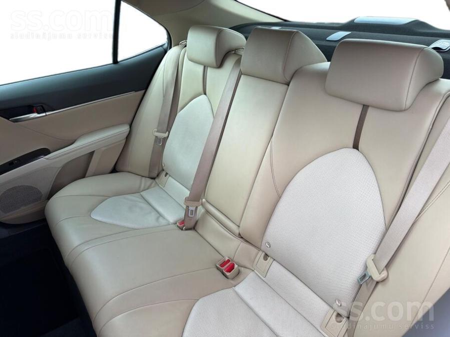 Sarkans Toyota Camry 2020 Rīga, ar dzinēja tilpumu 2.50 L un nobraukumu 170 tūkst. km par 22590 €, foto 19 vietnē AUTOMOTO.COM.LV