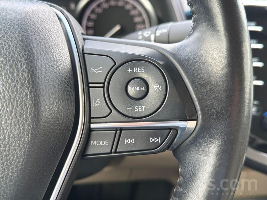 Sarkans Toyota Camry 2020 Rīga, ar dzinēja tilpumu 2.50 L un nobraukumu 170 tūkst. km par 22590 €, foto 23 vietnē AUTOMOTO.COM.LV