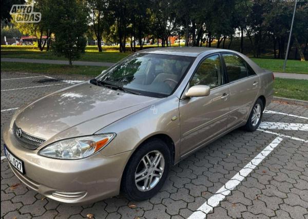 Toyota Camry 2002 in Kaunas, with an engine capacity of 2.40 L and mileage of 230 thousand km for 2500 €, photo 1 on AUTOMOTO.COM.LV