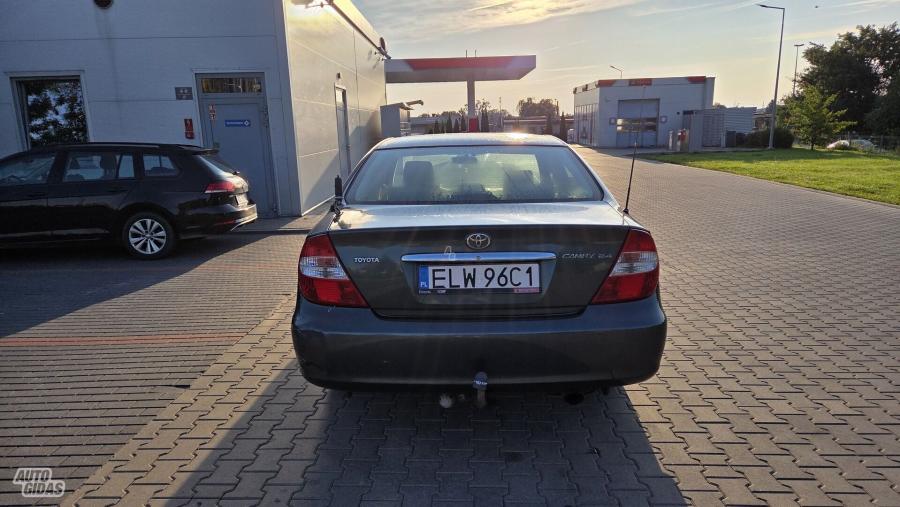Toyota Camry 2002 in Marijampole, with an engine capacity of 2.40 L and mileage of 365 thousand km for 1950 €, photo 13 on AUTOMOTO.COM.LV