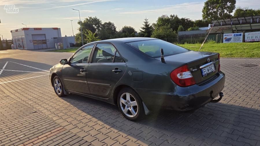 Toyota Camry 2002 in Marijampole, with an engine capacity of 2.40 L and mileage of 365 thousand km for 1950 €, photo 14 on AUTOMOTO.COM.LV