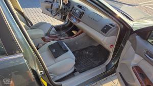 Toyota Camry 2002 in Marijampole, with an engine capacity of 2.40 L and mileage of 365 thousand km for 1950 €, photo 18 on AUTOMOTO.COM.LV