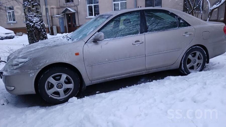 Toyota Camry 2004 Rīga, ar dzinēja tilpumu 2.40 L un nobraukumu 174 tūkst. km par 4000 €, foto 3 vietnē AUTOMOTO.COM.LV