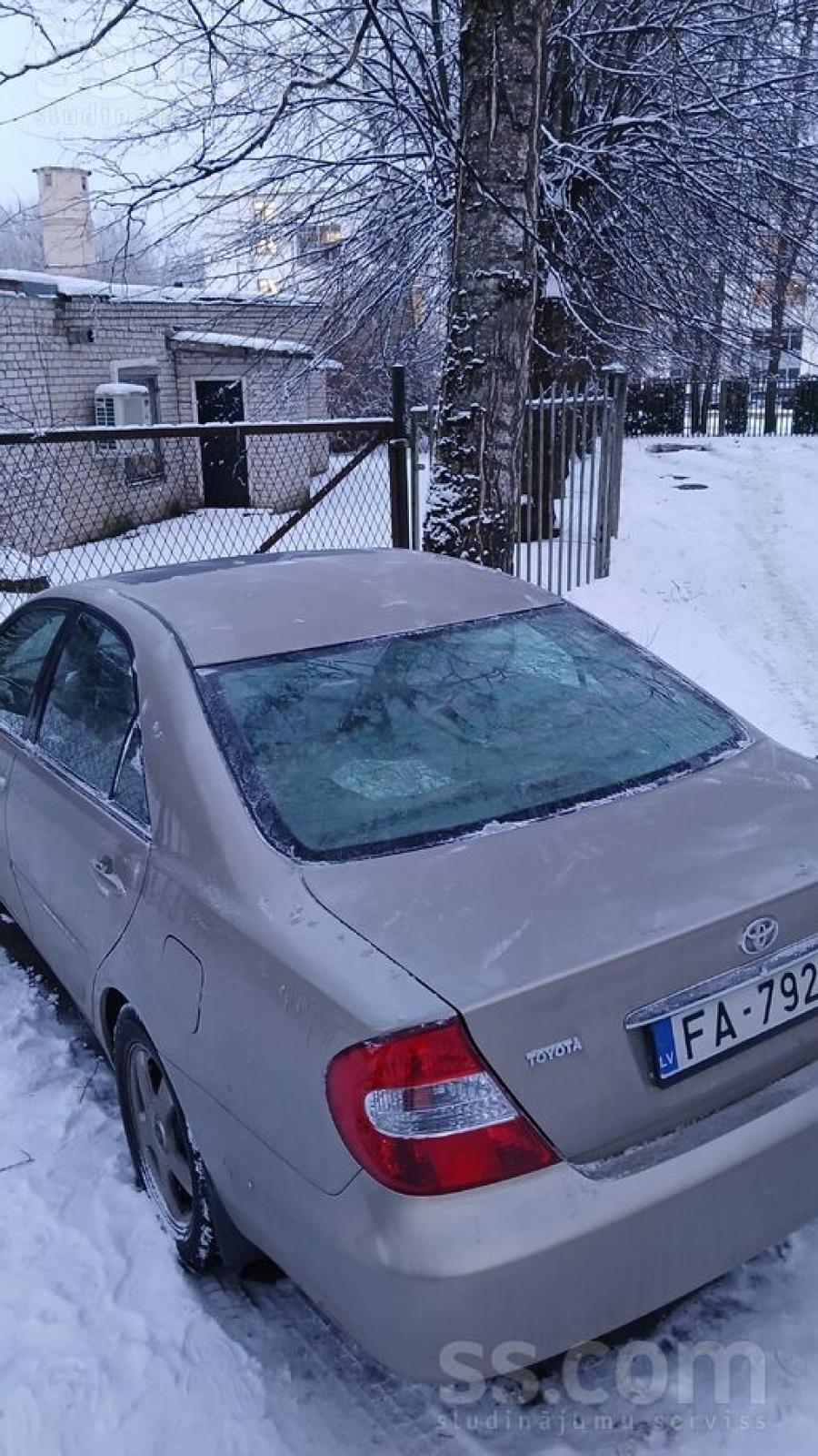 Toyota Camry 2004 Rīga, ar dzinēja tilpumu 2.40 L un nobraukumu 174 tūkst. km par 4000 €, foto 12 vietnē AUTOMOTO.COM.LV