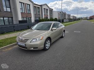Toyota Camry 2008 Viļņa, ar dzinēja tilpumu 2.40 L un nobraukumu 210 tūkst. km par 3350 €, foto  vietnē AUTOMOTO.COM.LV