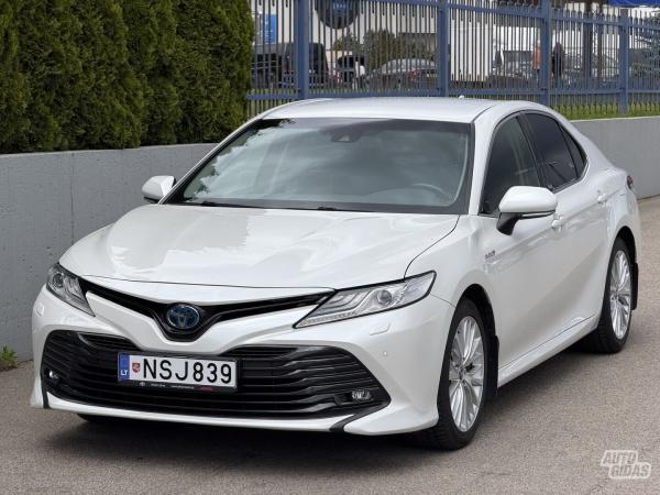 Toyota Camry 2019 in Vilnius, with an engine capacity of 2.50 L and mileage of 234 thousand km for 18500 €, photo 1 on AUTOMOTO.COM.LV
