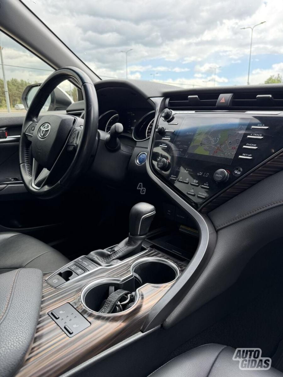 Toyota Camry 2019 Viļņa, ar dzinēja tilpumu 2.50 L un nobraukumu 234 tūkst. km par 18500 €, foto 12 vietnē AUTOMOTO.COM.LV