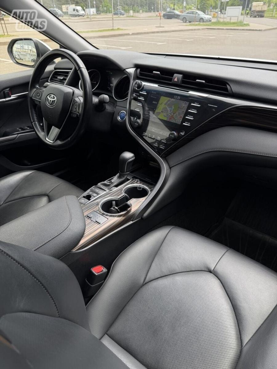Toyota Camry 2019 Viļņa, ar dzinēja tilpumu 2.50 L un nobraukumu 234 tūkst. km par 18500 €, foto 13 vietnē AUTOMOTO.COM.LV