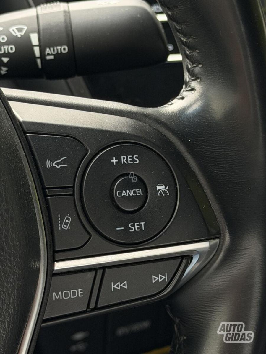 Toyota Camry 2019 Viļņa, ar dzinēja tilpumu 2.50 L un nobraukumu 234 tūkst. km par 18500 €, foto 14 vietnē AUTOMOTO.COM.LV