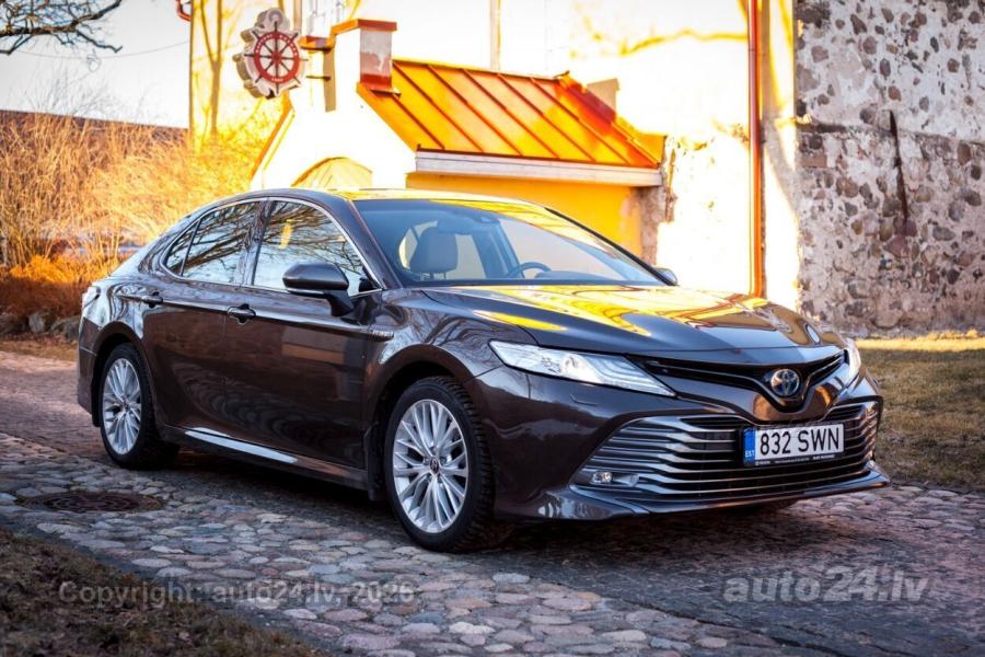 Toyota Camry 2019 in Tallinn, with an engine capacity of 2.50 L and mileage of 118 thousand km for 24000 €, photo 1 on AUTOMOTO.COM.LV