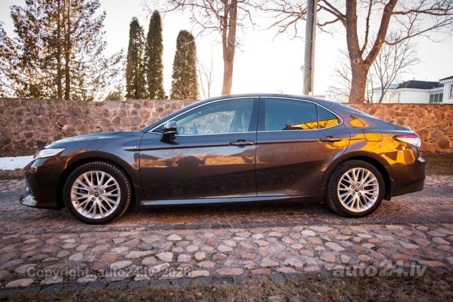 Toyota Camry 2019 in Tallinn, with an engine capacity of 2.50 L and mileage of 118 thousand km for 24000 €, photo 7 on AUTOMOTO.COM.LV