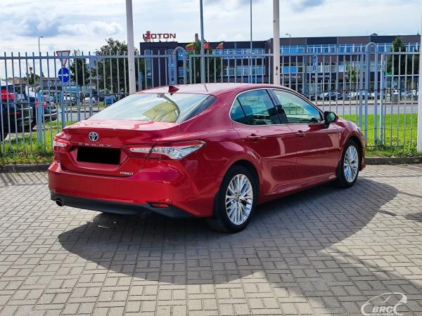 Toyota Camry 2019 Klaipėda, ar dzinēja tilpumu 2.49 L un nobraukumu 177 tūkst. km par 16100 €, foto 2 vietnē AUTOMOTO.COM.LV