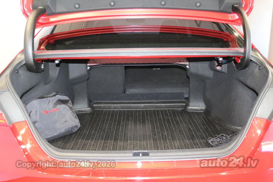 Toyota Camry 2020 Tallina, ar dzinēja tilpumu 2.50 L un nobraukumu 165 tūkst. km par 19990 €, foto 11 vietnē AUTOMOTO.COM.LV