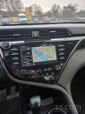 Toyota Camry 2020 in Riga, with an engine capacity of 2.50 L and mileage of 94 thousand km for 18500 €, photo 10 on AUTOMOTO.COM.LV